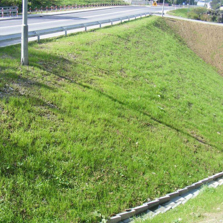 Terakon: Slope Protection